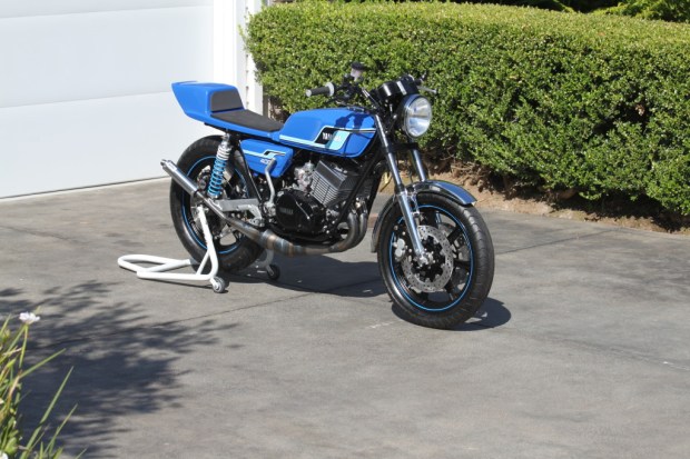 Stunner of a Yamaha custom RD400. | Motorcycle Photo Of The Day