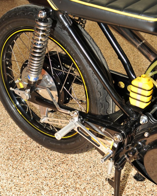 Simply Fantastic CB160 Racer. | Motorcycle Photo Of The Day